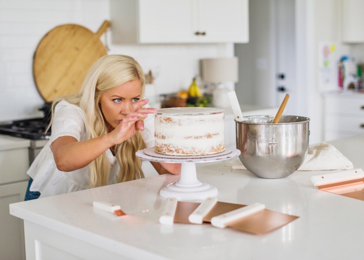 Cake Decorating Tips for Beginners: Create Beautiful Cakes Easily