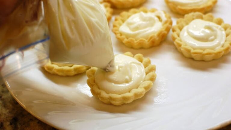 How to Make Pastry Shells for Desserts